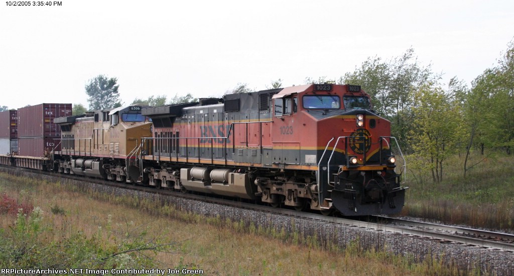 BNSF 1023